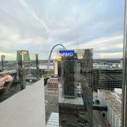 360 ST. LOUIS - 989 Photos & 768 Reviews - Lounges - 1 S Broadway ...
