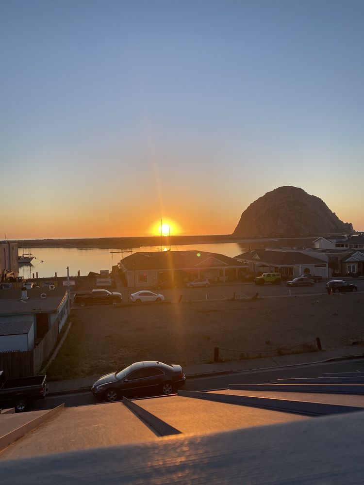 BLUE SAIL INN - Updated May 2025 - 159 Photos & 159 Reviews - 851 ...