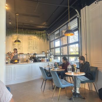 DOPPIO CAFE & CREPERIE - Updated September 2024 - 57 Photos & 32 ...