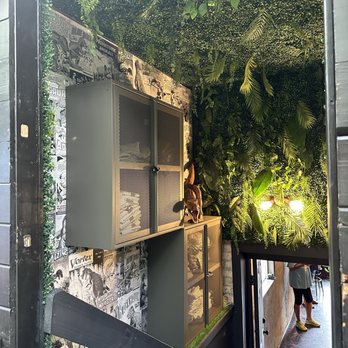 HIDDEN GROUNDS COFFEE - Updated January 2025 - 219 Photos & 73 Reviews ...