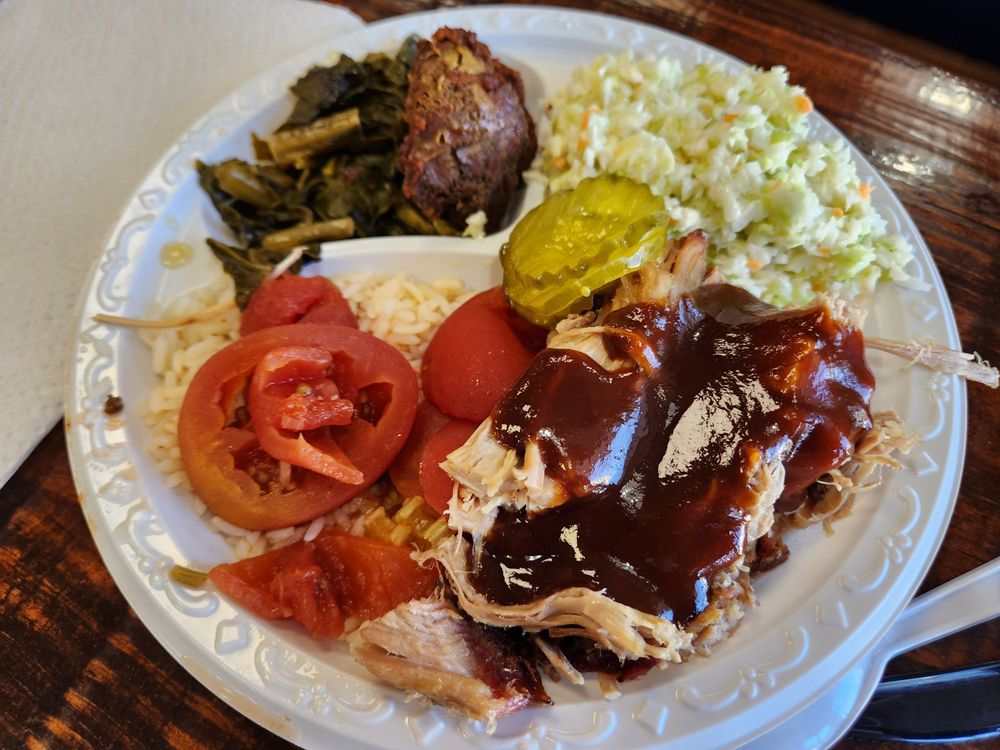 DUKES BBQ - Updated October 2025 - 48 Photos & 107 Reviews - 331 Folly ...