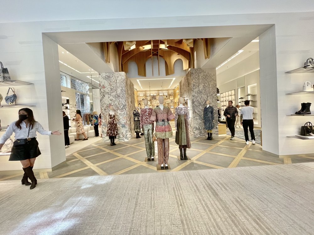 CHRISTIAN DIOR - 42 Photos & 31 Reviews - 21 E 57th St, New York, New ...