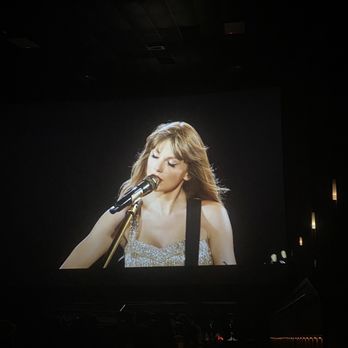 AMC DINE-IN CLEARVIEW PALACE 12 - Updated August 2025 - 148 Photos ...