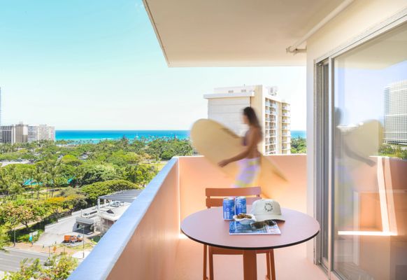 ROMER WAIKIKI AT THE AMBASSADOR - Updated July 2024 - 114 Photos & 29 ...