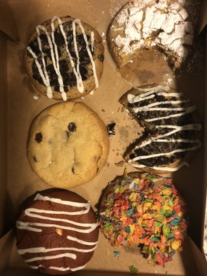 MIDNIGHT COOKIES AND CREAM - Updated January 2025 - 221 Photos & 143 ...