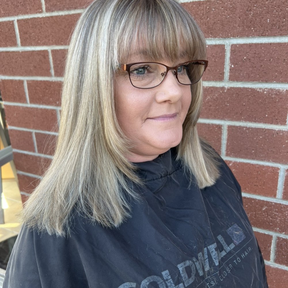 Ashley Berglund's Instagram, Twitter & Facebook on IDCrawl