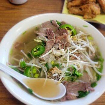 PHO 72 - Updated October 2025 - 240 Photos & 196 Reviews - 738 S ...