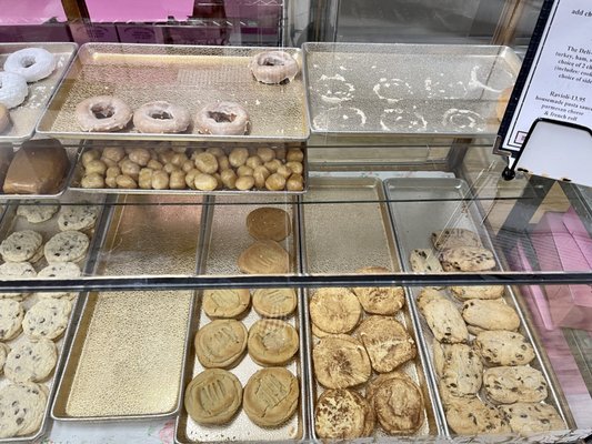 MOSS ROSE BAKERY - 81 Photos & 118 Reviews - 118 N 3rd Ave, Oakdale, CA ...