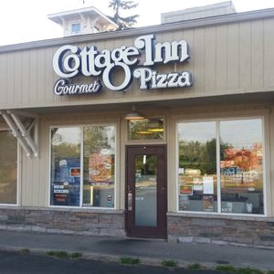 FENTON HOUSE RESTAURANT - 25 Photos & 137 Reviews - Pizza - 413 S Leroy ...