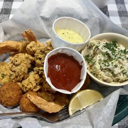 FLYING FISH - Updated December 2025 - 282 Photos & 335 Reviews - 300 E ...