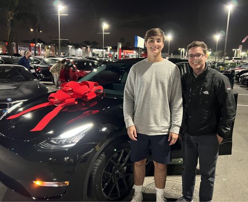 CALIFORNIA BEEMERS TESLERS - Updated January 2026 - 828 Photos & 1410 ...