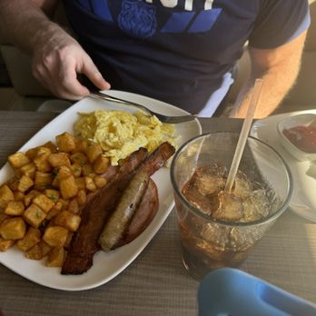 PEACHES BRUNCH HOUSE - Updated December 2025 - 99 Photos & 59 Reviews ...