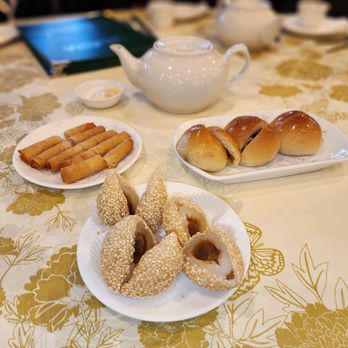 CANTON MANOR - Updated August 2024 - 576 Photos & 109 Reviews - 220-15 ...