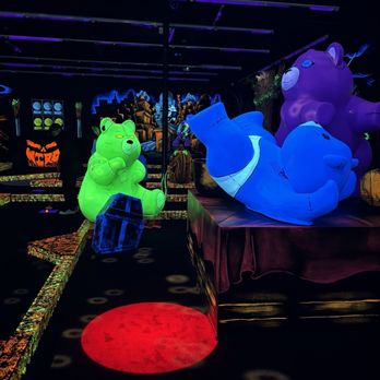 MONSTER MINI GOLF BELLEVUE - Updated January 2025 - 127 Photos & 73 ...