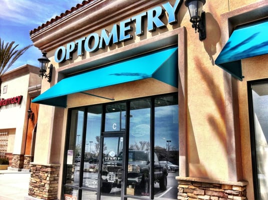 SUMMIT OPTOMETRIC CENTER - Updated January 2026 - 13 Photos & 92 ...