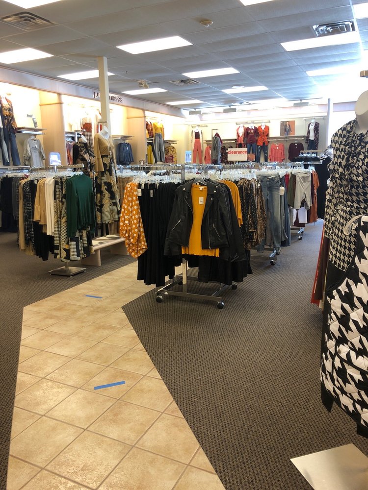 CATO - 4679 State Highway 121, The Colony, Texas - Accessories - Phone ...