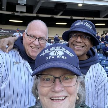 BETTS - Updated August 2024 - 210 Photos & 173 Reviews - 2000 E 9th St ...