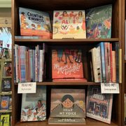 CURIOUS IGUANA - 34 Photos & 34 Reviews - Bookstores - 12 N Market St ...
