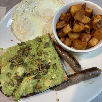 MONUTS - Updated May 2025 - 689 Photos & 597 Reviews - 1002 Ninth St ...