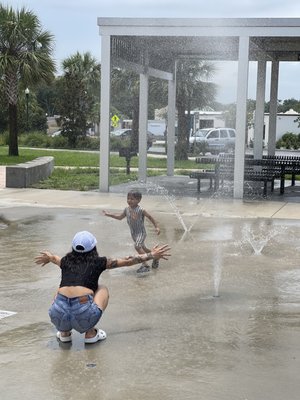 SIMS PARK - Updated July 2025 - 80 Photos & 50 Reviews - Bank St And ...