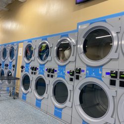 WAVEMAX LAUNDRY - 45 Photos & 10 Reviews - 2823 W Park Row Dr ...