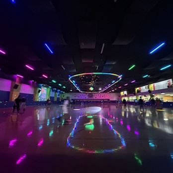 ARLINGTON SKATIUM - Updated November 2025 - 65 Photos & 69 Reviews ...