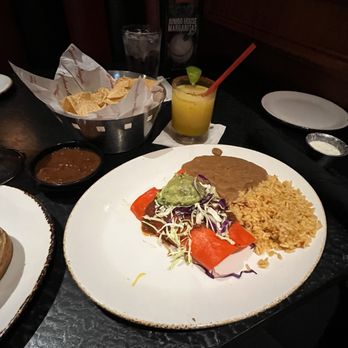 CYCLONE ANAYAS TEX MEX KITCHEN - Updated May 2025 - 421 Photos & 450 ...