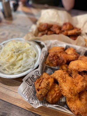 CHICKEN BEE KOREAN STYLE CHICKEN - Updated September 2025 - 273 Photos ...