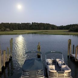 MAKOS MARINA BAR & GRILL - Updated July 2025 - 48 Photos & 36 Reviews ...