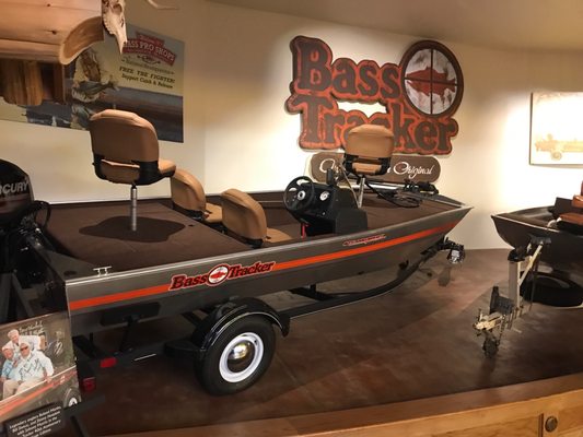 BASS PRO SHOPS - 446 Photos & 176 Reviews - 1 Bass Pro Dr, Springfield ...
