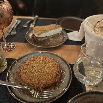 CHELO - Updated May 2024 - 26 Photos & 30 Reviews - 964 Alpharetta St ...