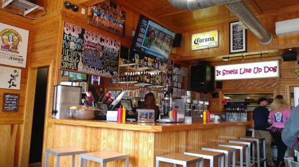 SUP DOGS - 124 Photos & 204 Reviews - Hot Dogs - 213 E 5th St ...