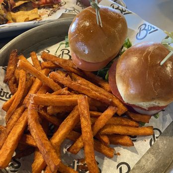 BIRDIES MINIATURE GOLF - Updated August 2025 - 108 Photos & 110 Reviews ...