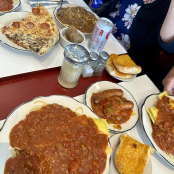 ANDRE’S ITALIAN RESTAURANT - Updated August 2024 - 1192 Photos & 1431 ...