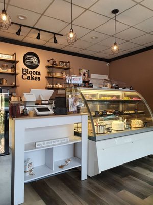 BLOOM CAKES AND BAKERY - Updated December 2025 - 22 Photos & 22 Reviews ...