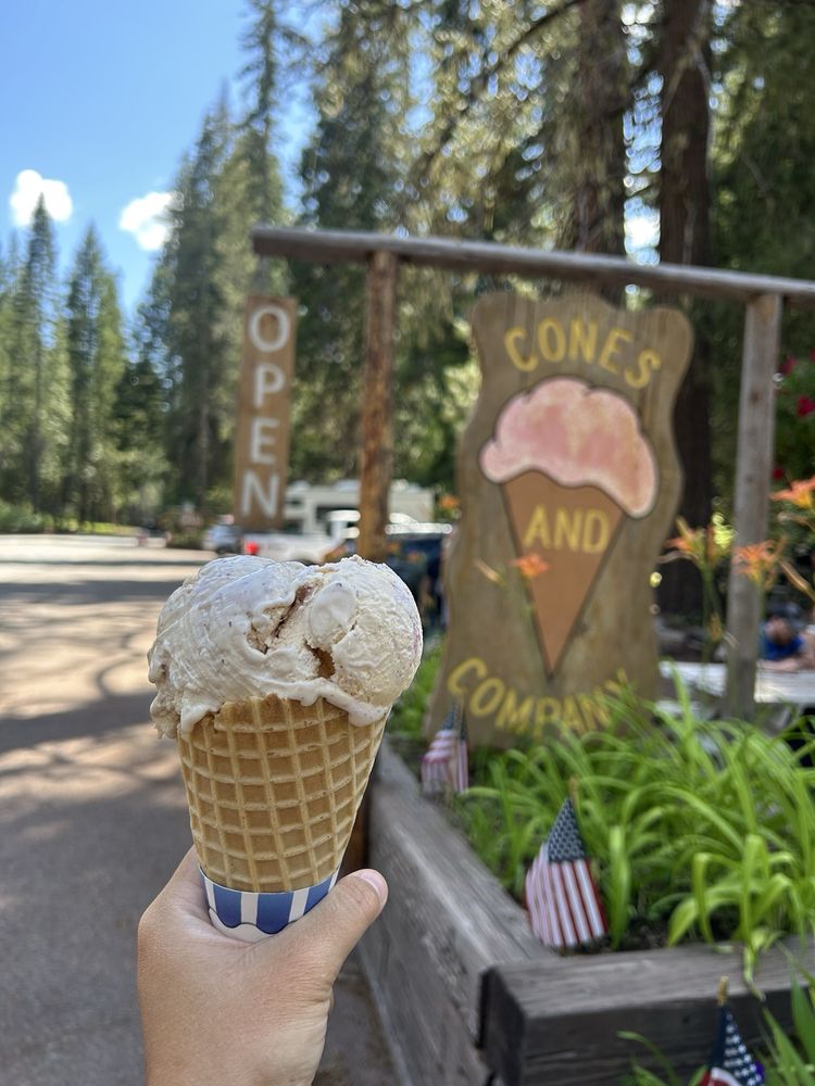 THE ICE CREAM SHOP - Updated July 2025 - 56484 Hwy 62, Prospect, Oregon ...