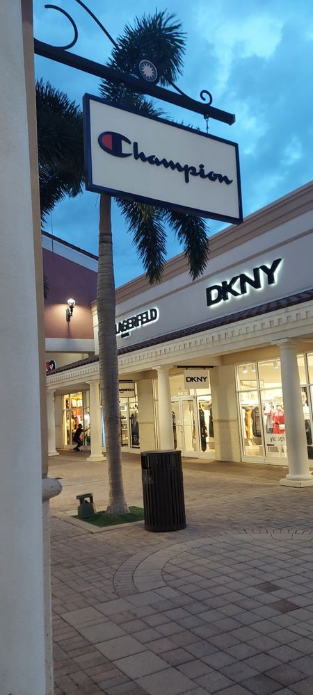 CHAMPION OUTLET - Updated December 2025 - 4951 International Dr ...
