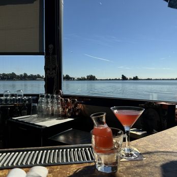 THE POINT RESTAURANT - Updated December 2024 - 489 Photos & 457 Reviews ...