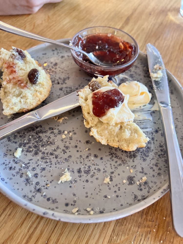 THE SCOTTISH CAFE & RESTAURANT - Updated May 2024 - 27 Photos & 27 ...