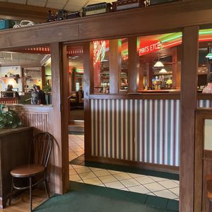 BOURBON ON THE FALLS - Updated September 2025 - 250 Reformatory Rd ...