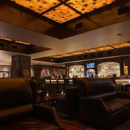 RED PHONE BOOTH - Updated July 2025 - 144 Photos & 109 Reviews - 5774 ...