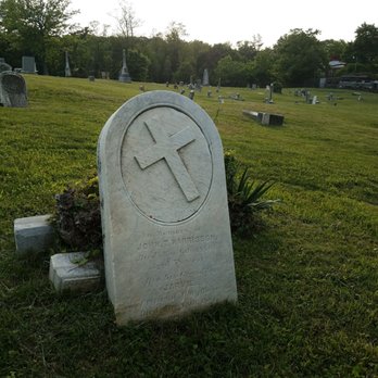 HOLY ROOD CEMETERY - Updated October 2025 - 49 Photos - 2128 Wisconsin ...