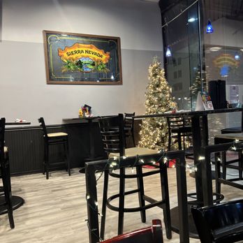 SILVER PEAK GRILL & TAPROOM - Updated September 2024 - 408 Photos & 458 ...