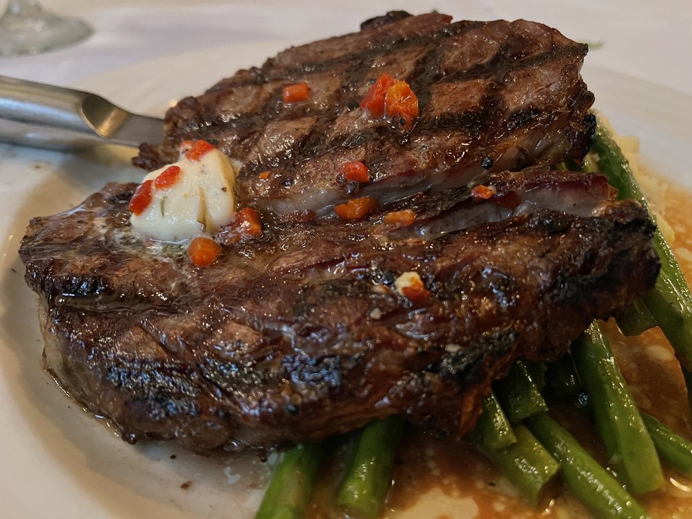 DEROMO’S GOURMET MARKET & RESTAURANT - Updated August 2024 - 653 Photos ...