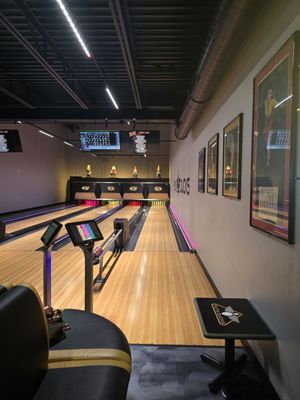 MAPLE LANES - Updated November 2025 - 24 Photos - 2608 University Ave ...