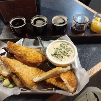 ATOMIC ALE BREWPUB & EATERY - Updated December 2025 - 269 Photos & 371 ...