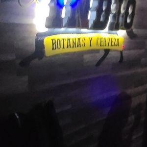 EL INDIO BOTANAS Y CERVEZA - 356 Photos & 237 Reviews - Bars - 309 W ...