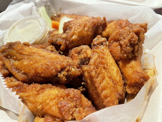 BINGA’S WINGAS - Updated December 2025 - 106 Photos & 107 Reviews - 907 ...