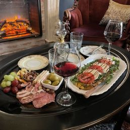 THE LAZY BALLERINA WINE BAR - Updated July 2025 - 24 Photos & 30 Reviews - 319 S Meridian ...