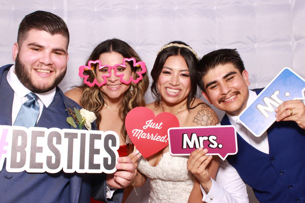 DRAKE N JONES PHOTO BOOTHS - Updated June 2024 - 46 Photos - San Diego ...